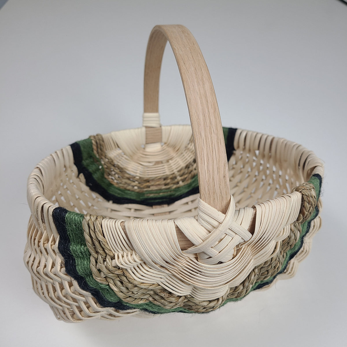 School of Weaving Kit - s08e06 - Traditional Rib Basket